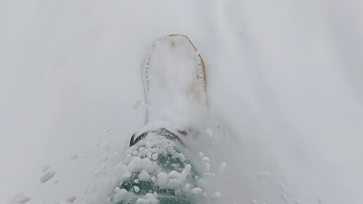 Ride Zero 2022 Snowboard Review - Snowboard Robot